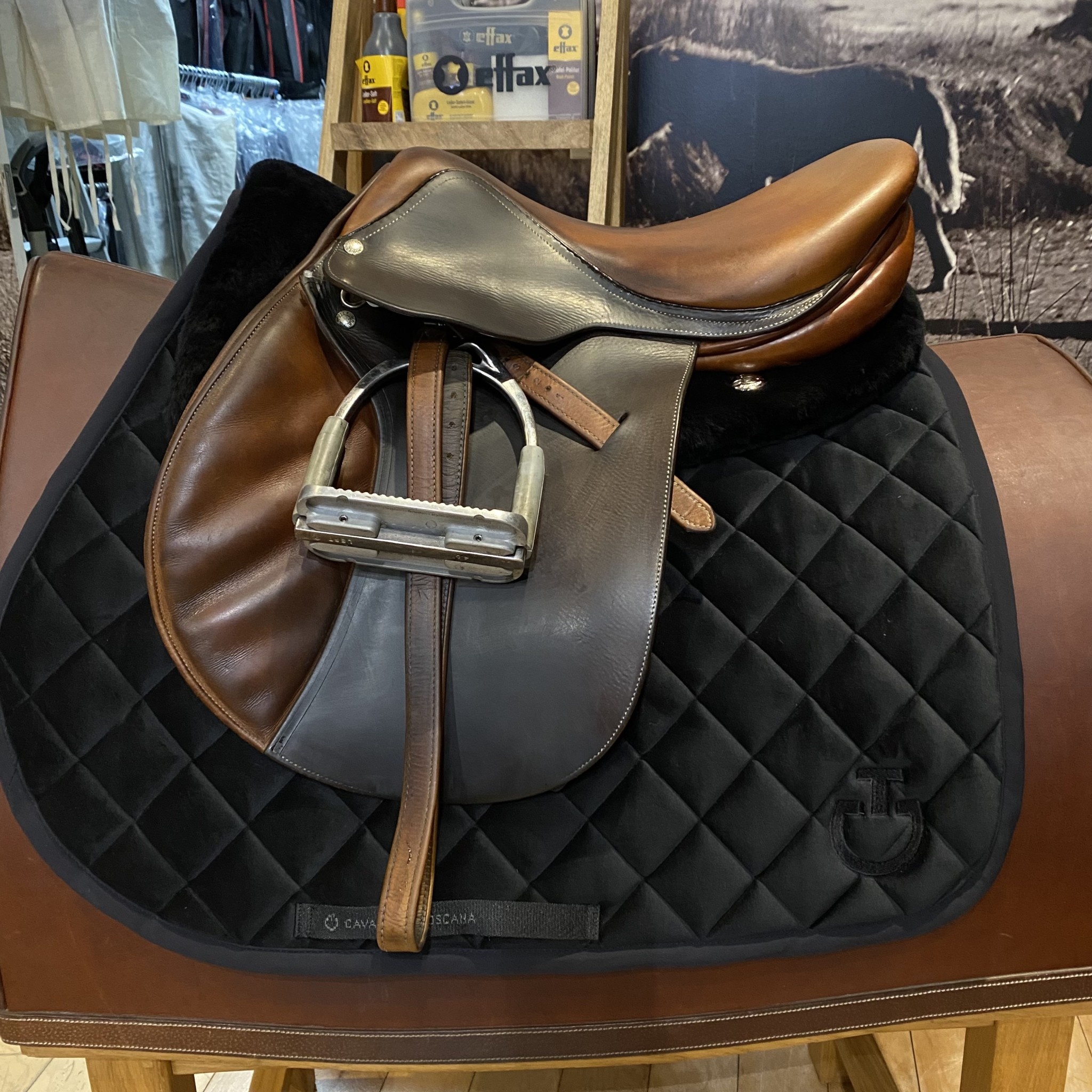 Butet #05 798 Consigned Butet Jumping Saddle Grained, 16” L seat, 1.5 flap, standard tree, front ...