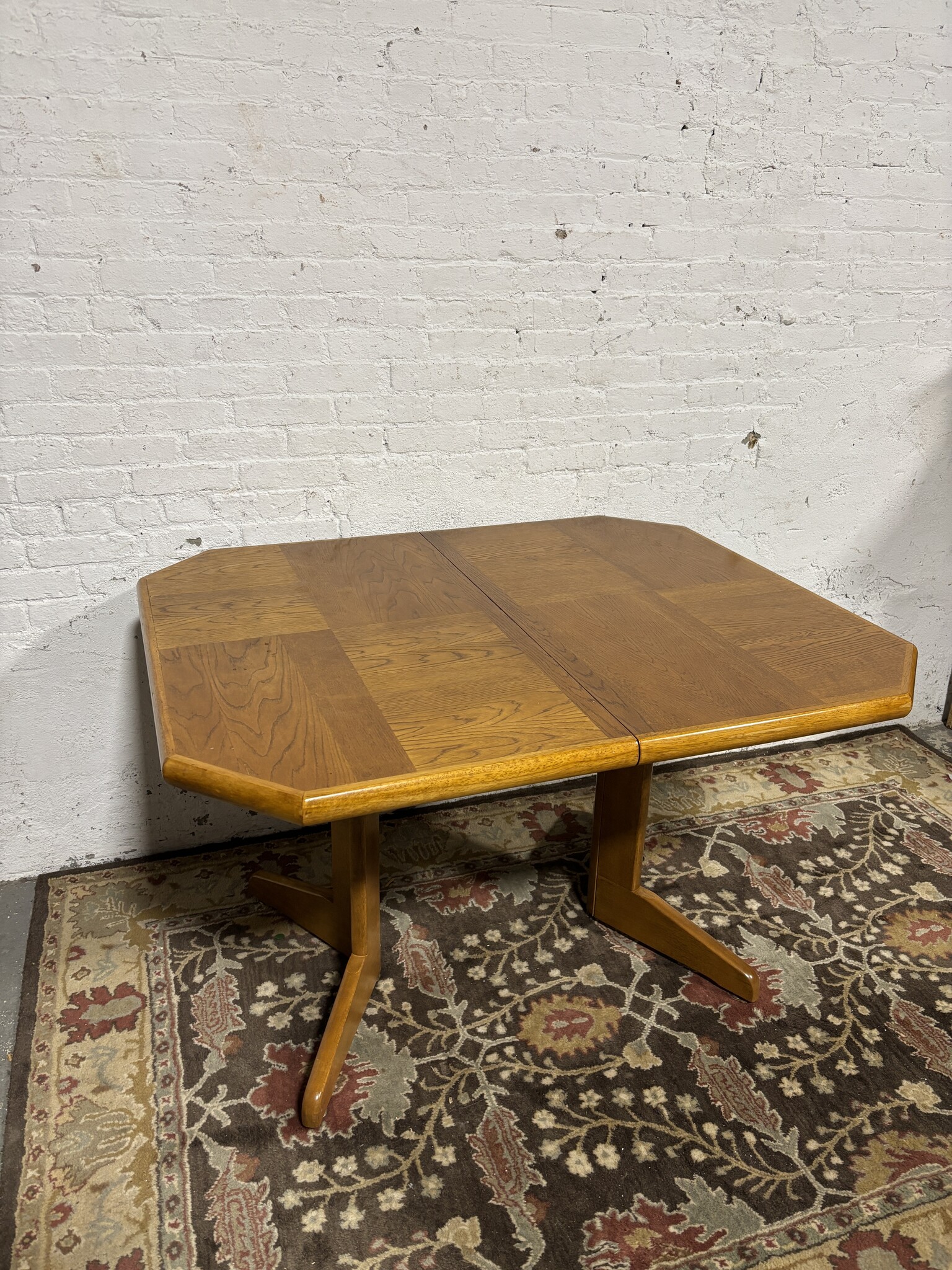 Solid Oak Extendable Dining Table - Remix Market NYC