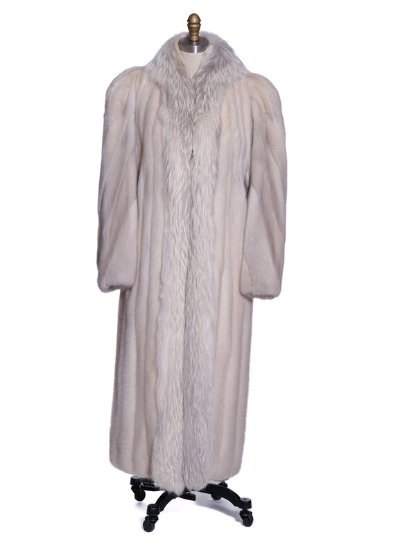 Vintage & Consignment - Cahill's