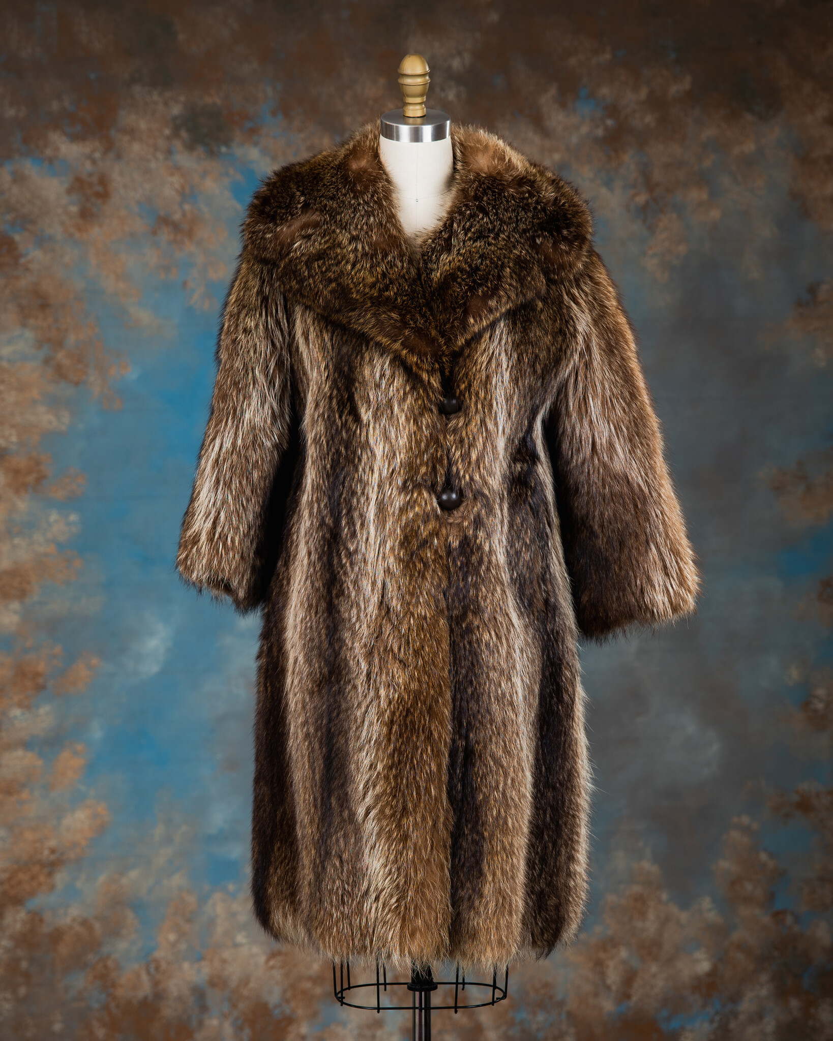 RACCOON COAT 8P - Cahill's