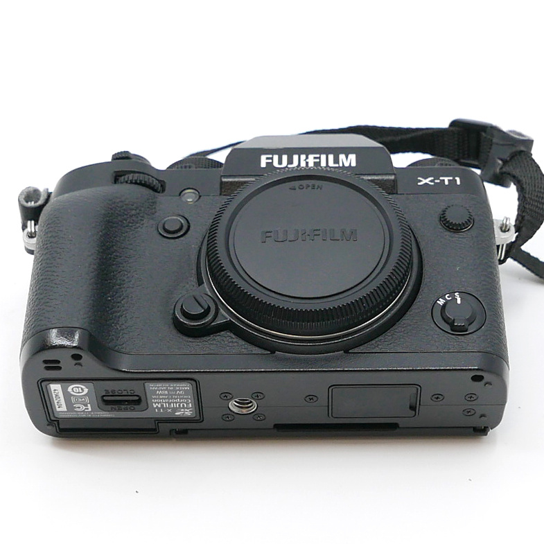 Fujifilm X-T1 Mirrorless body (Used) - Pro Photo