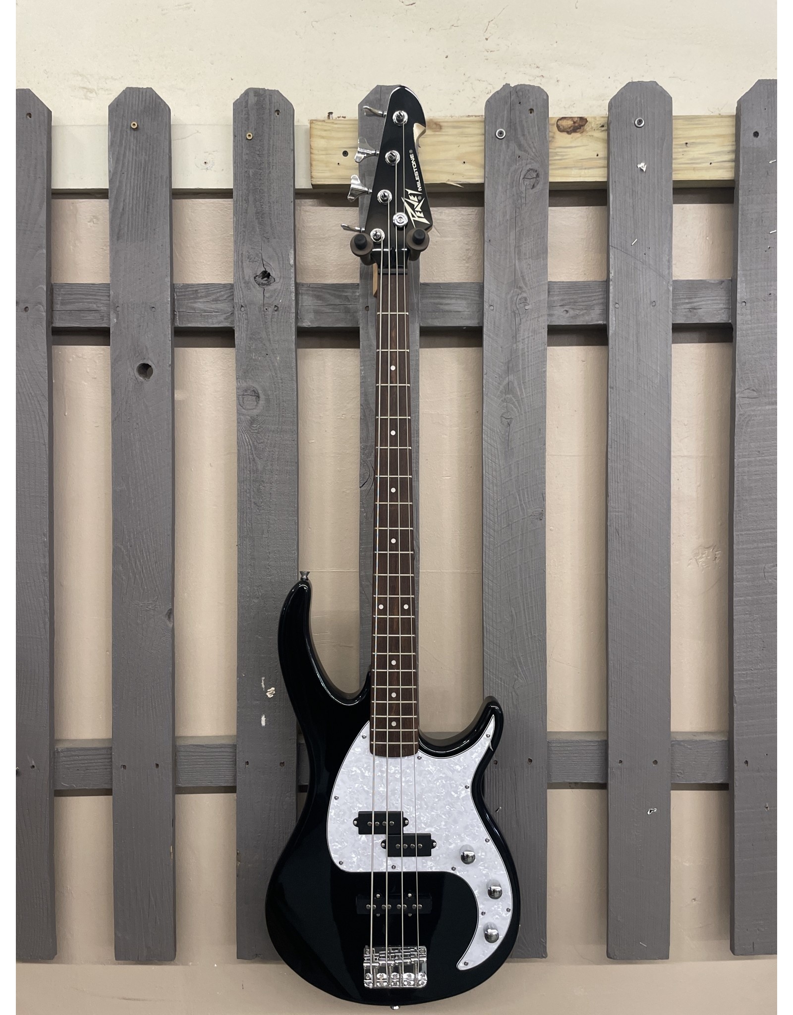 Peavey Milestone Bass