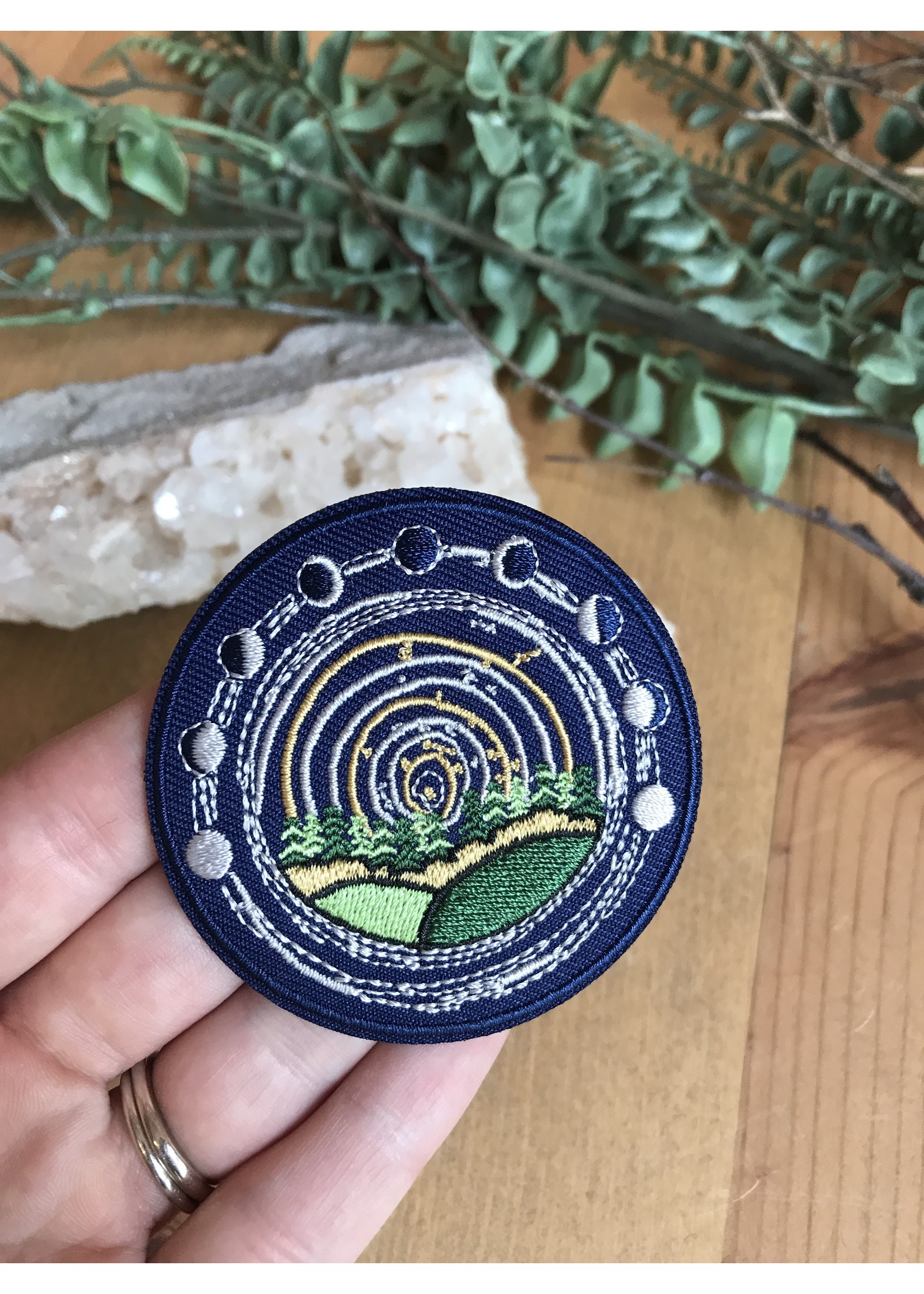 Patch - Moon Over Midwest - Tangled Up In Hue