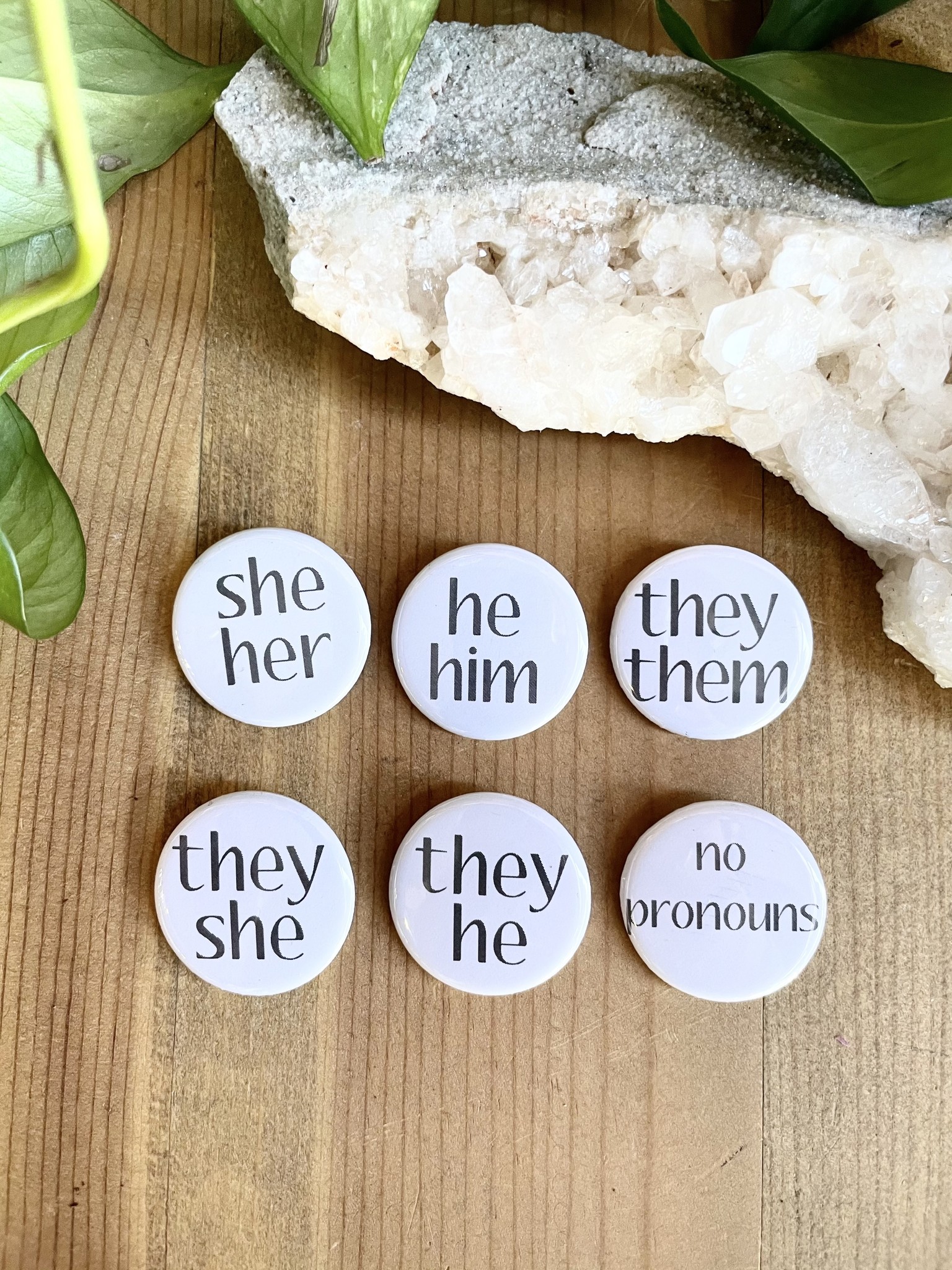 Pronoun Pins - Tangled Up In Hue
