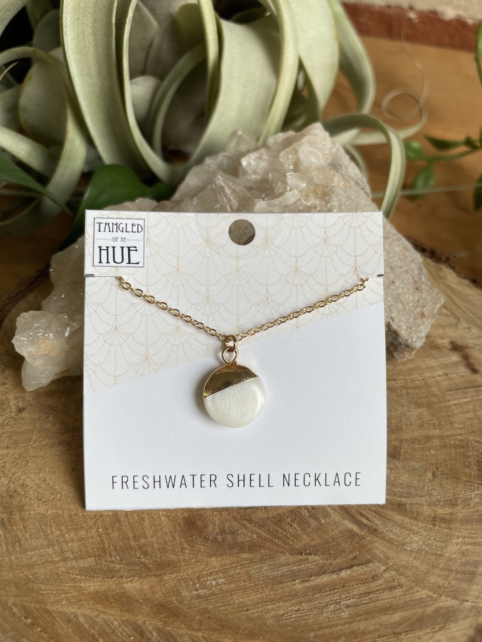 Freshwater Shell Necklace - Tangled Up In Hue