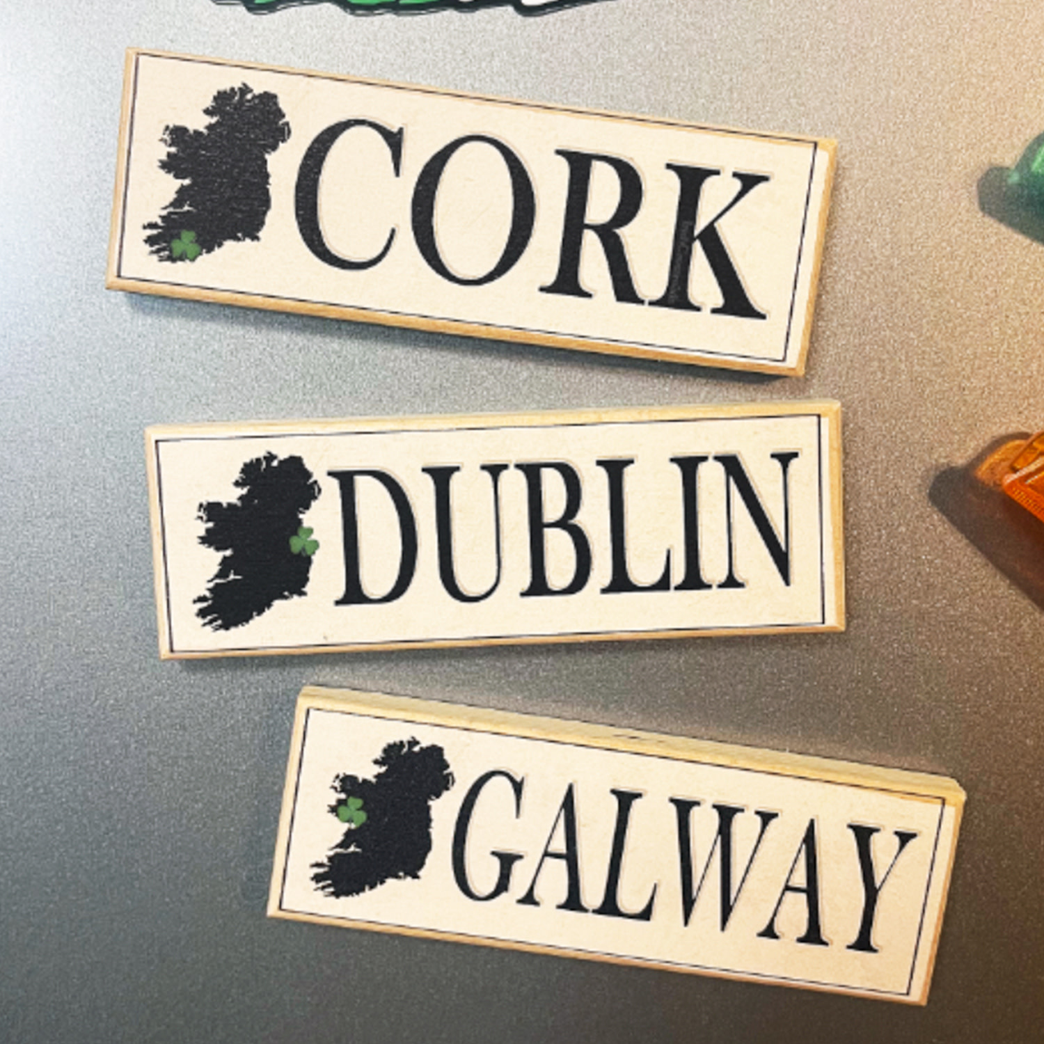 IRELAND COUNTY SHAMROCK WOODEN MAGNET - Irish Crossroads