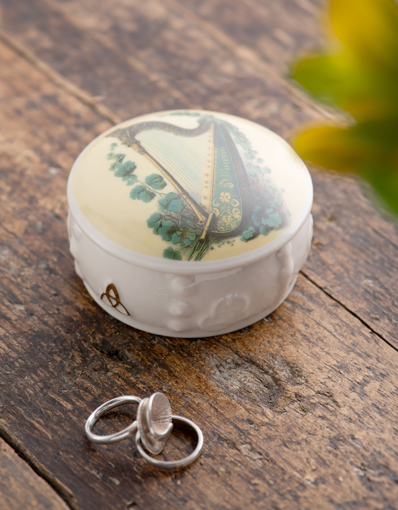 BELLEEK IRISH HARP TRINKET BOX - Irish Crossroads