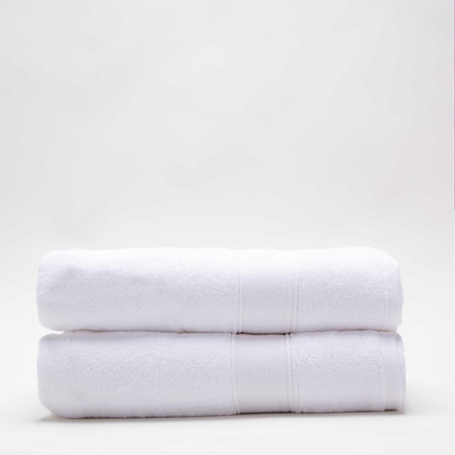Set of 2 White Monogrammed Cotton Bath Towels - ElleB gifts