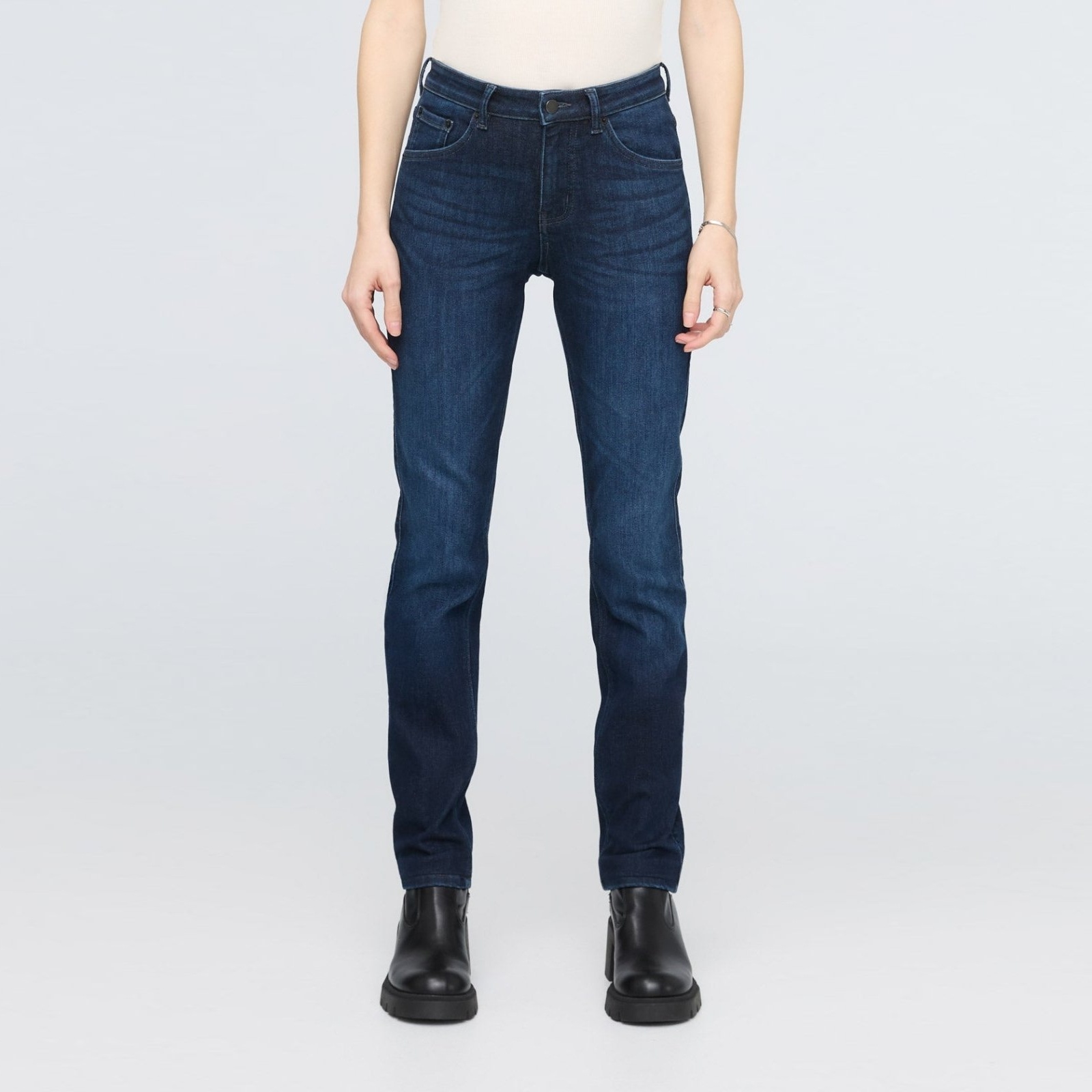Tech Fleece Denim Slim Straight Wms - Coast Outdoors