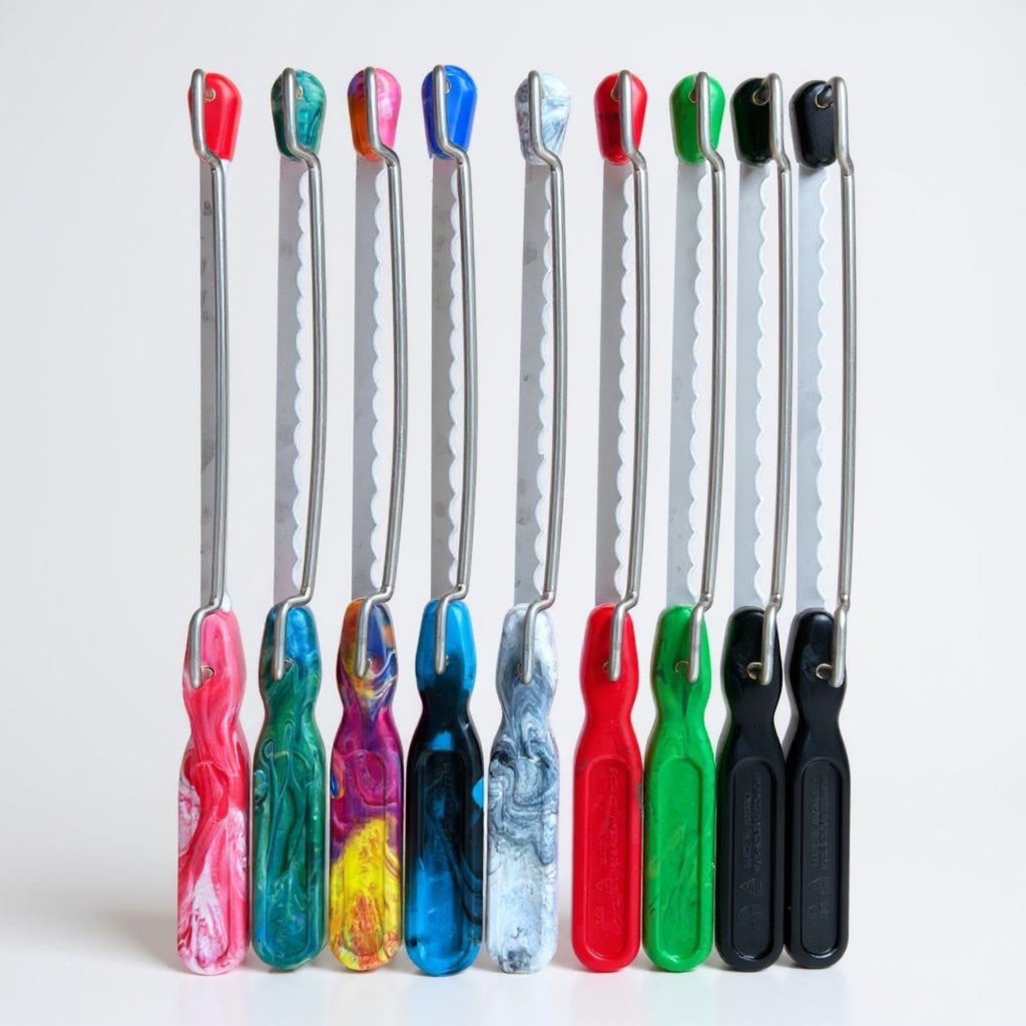 Recycled Plastic Adjustable Bread Knife - Made in Australia - Becker Minty