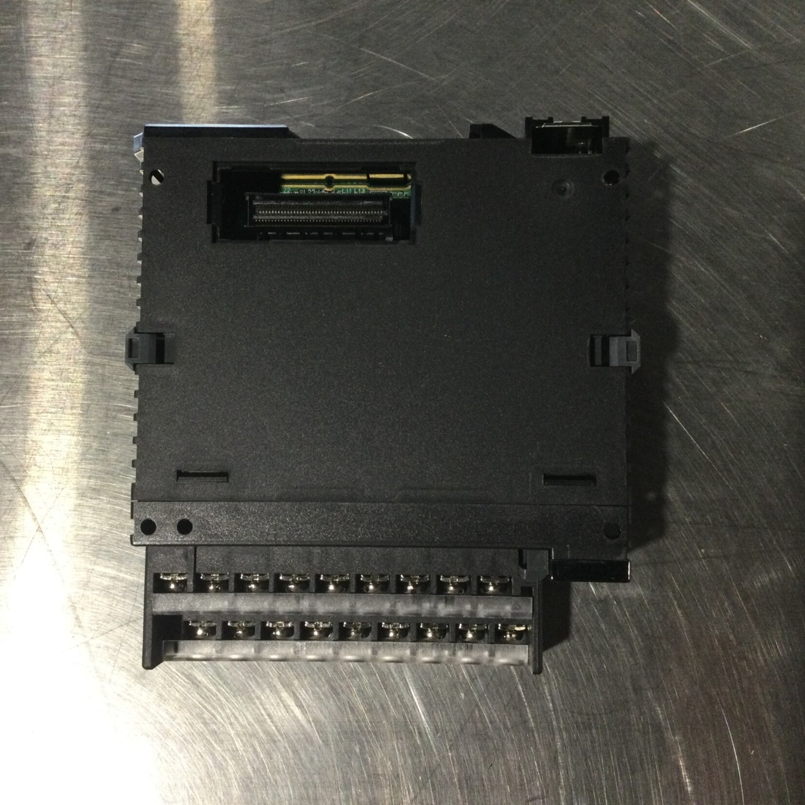 WHRL PANASONIC PLC DIN RAIL 16-RELAY SCREW TERMINAL OUTPUT MODULE ...