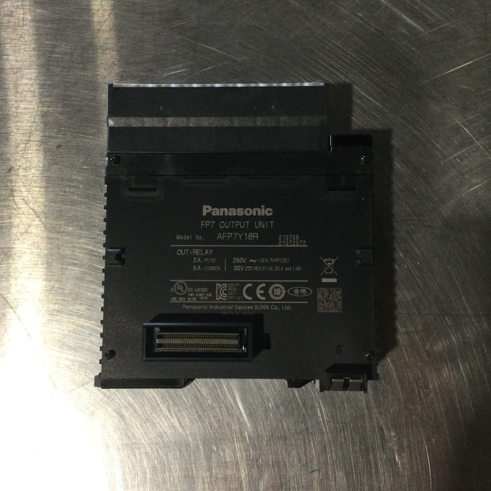 WHRL PANASONIC PLC DIN RAIL 16-RELAY SCREW TERMINAL OUTPUT MODULE ...