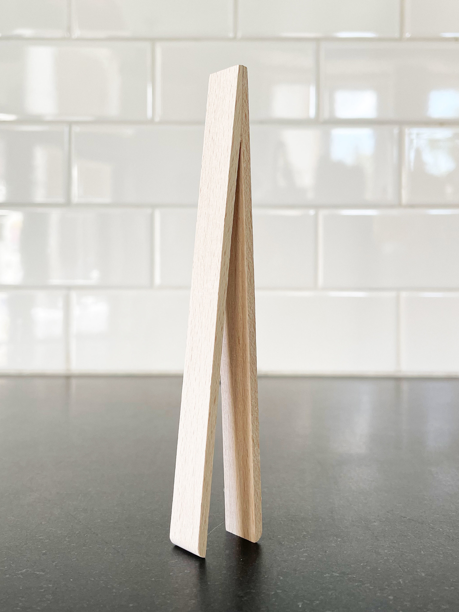 Earth & Nest Mini Tongs - CORK