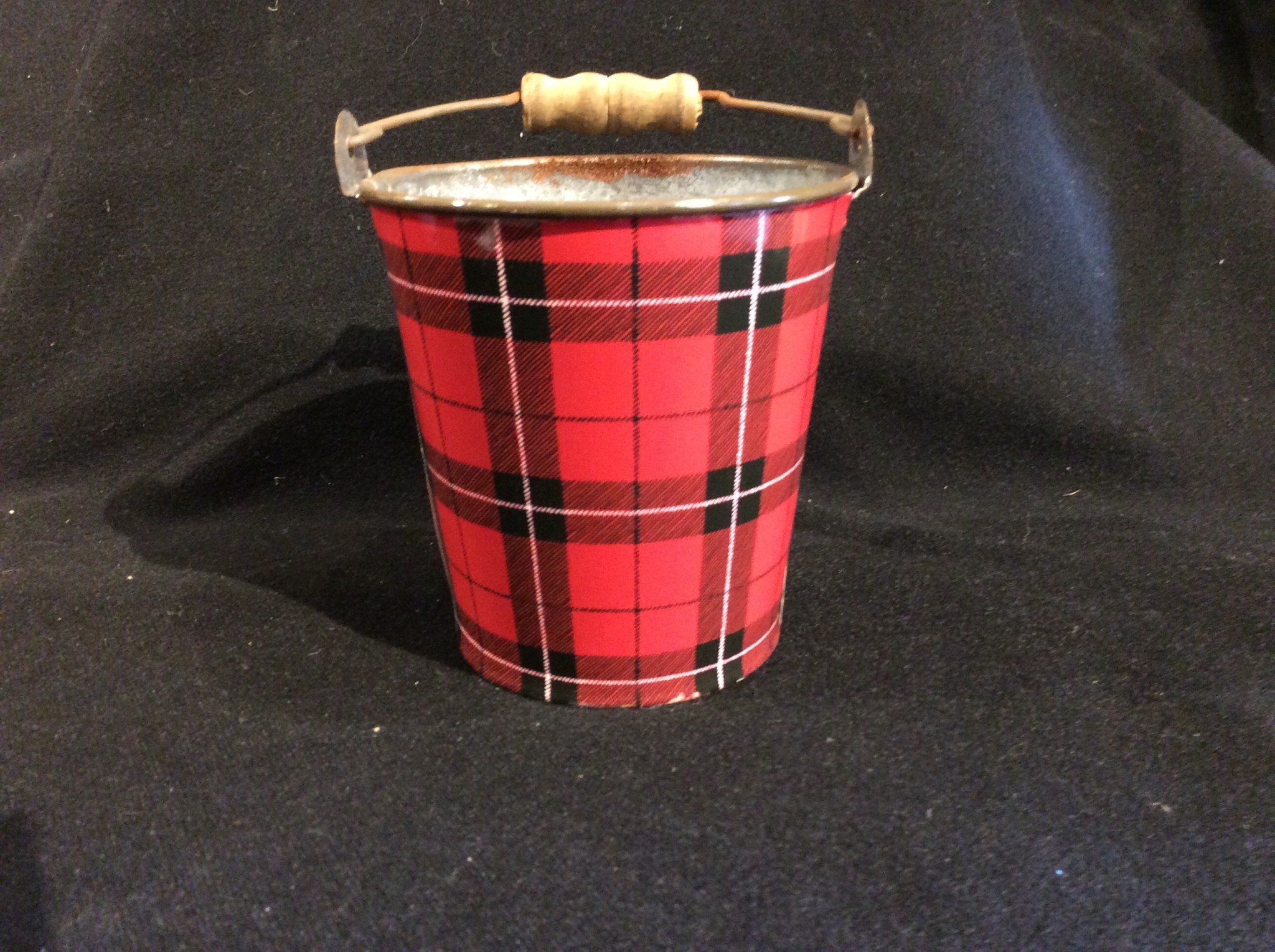 4" Red/Black Plaid Metal Bucket - Christmas Tyme