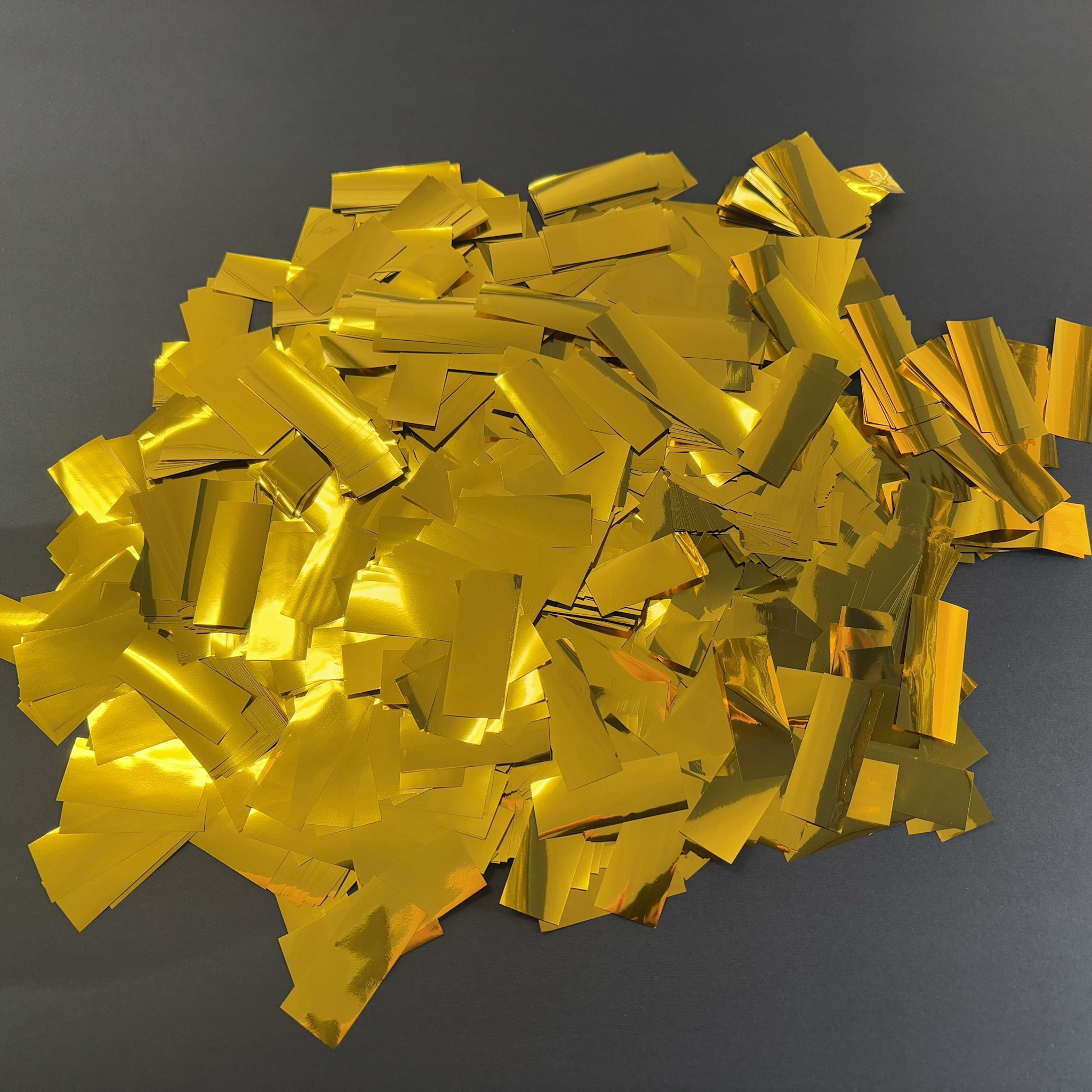 1Lb Bag Metallic Confetti - Gold - Archangel Fireworks Inc.