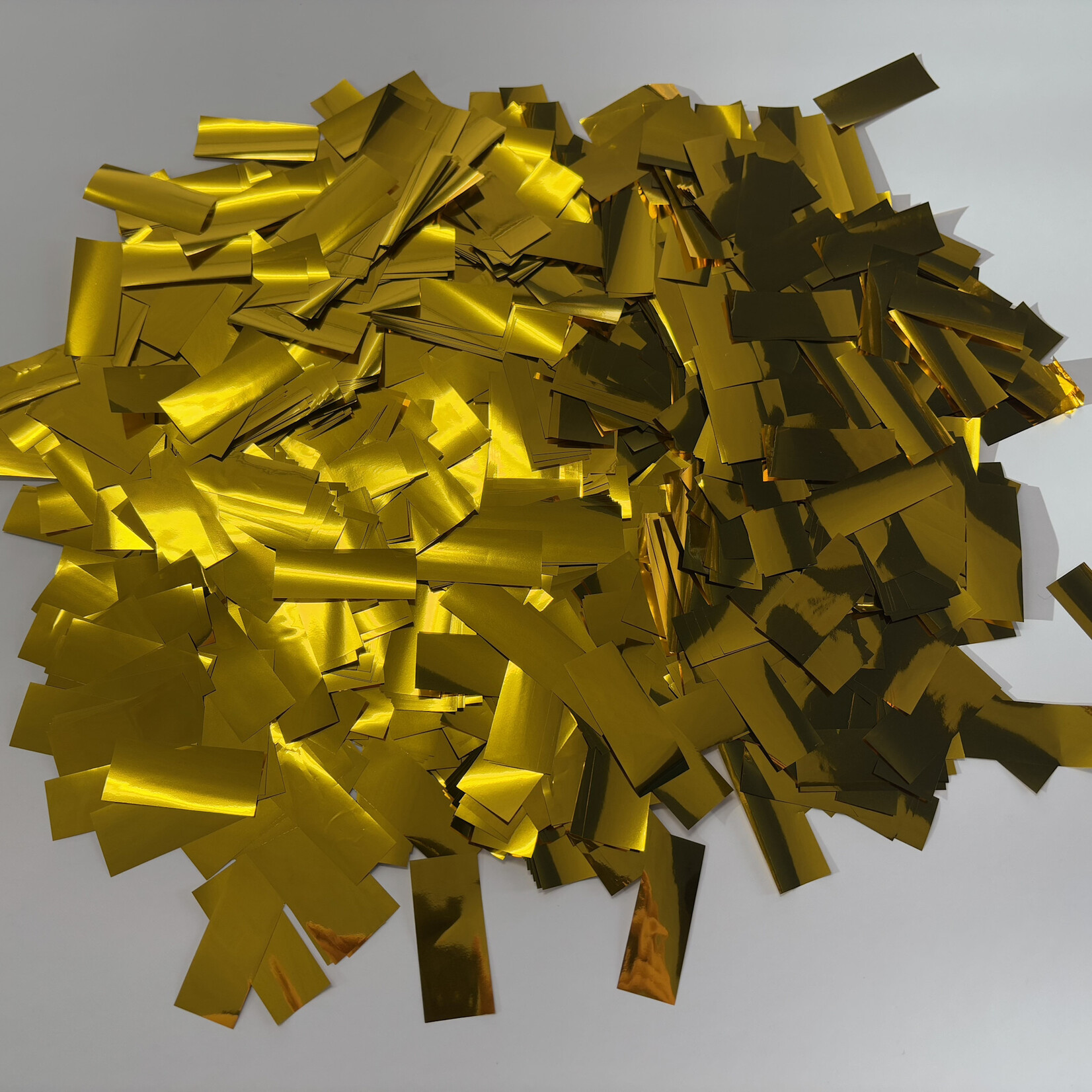 1Lb Bag Metallic Confetti - Gold - Archangel Fireworks Inc.
