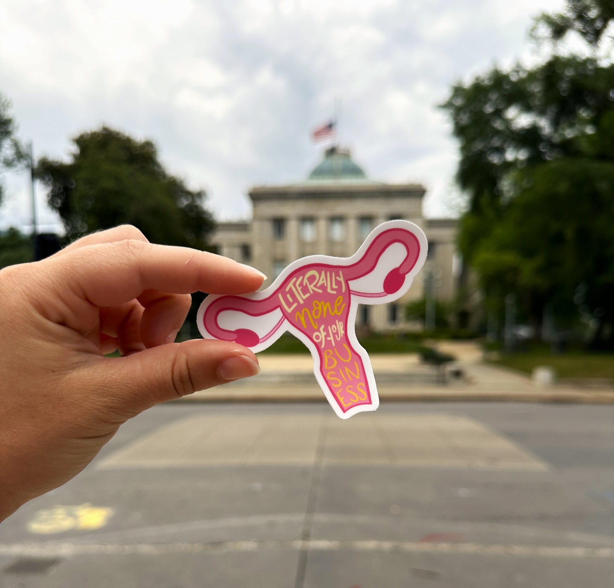 MAC Sticker Uterus - DECO Raleigh