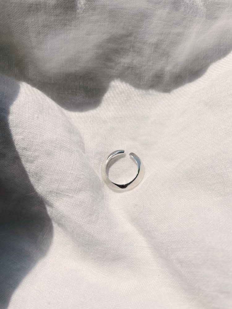 Knife Edge Ring Sterling Silver- Size 5 - DECO Raleigh