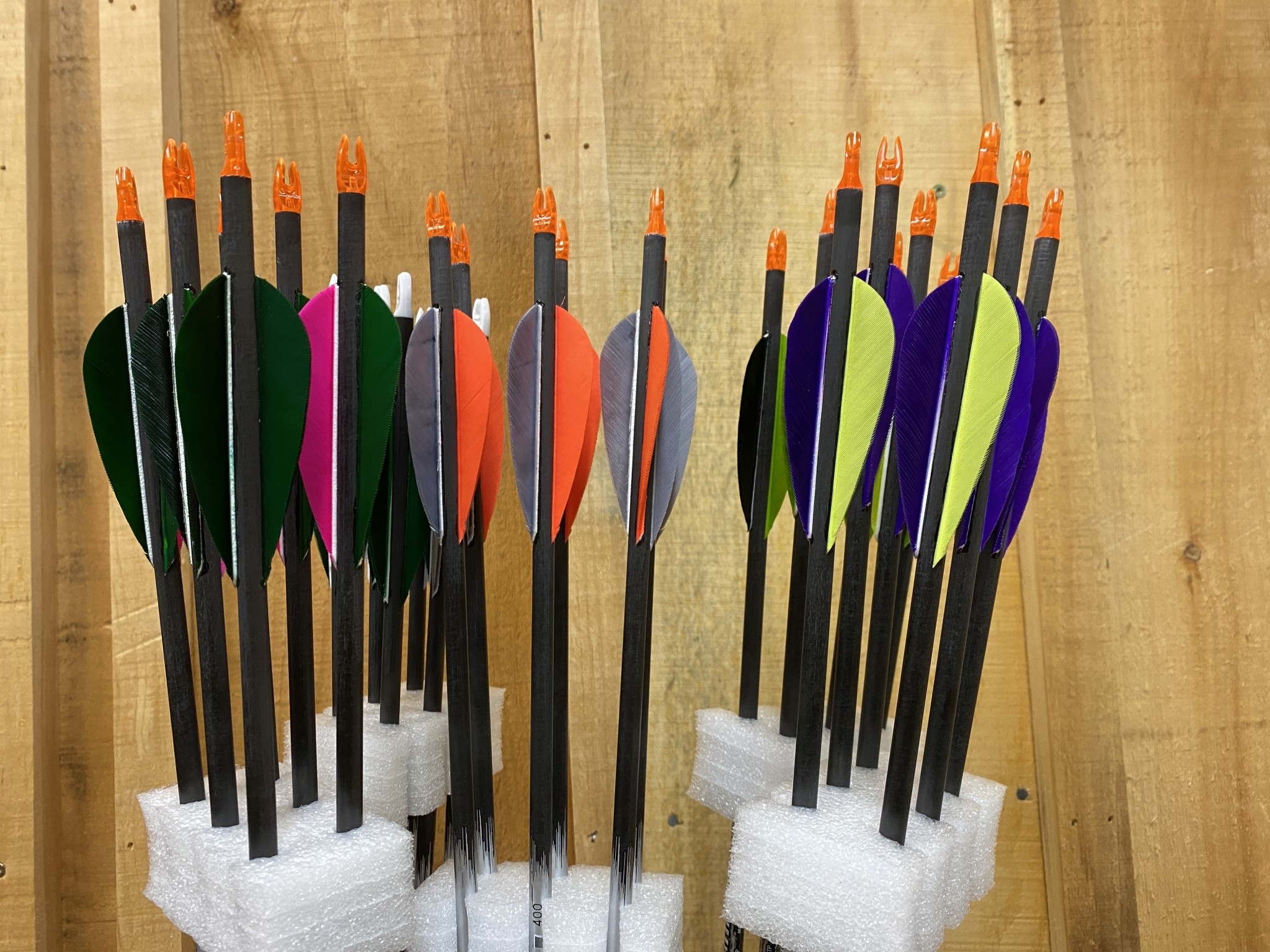 Easton Powerflight Arrows 4" Feathers (1/2 doz) - Antler River Archery