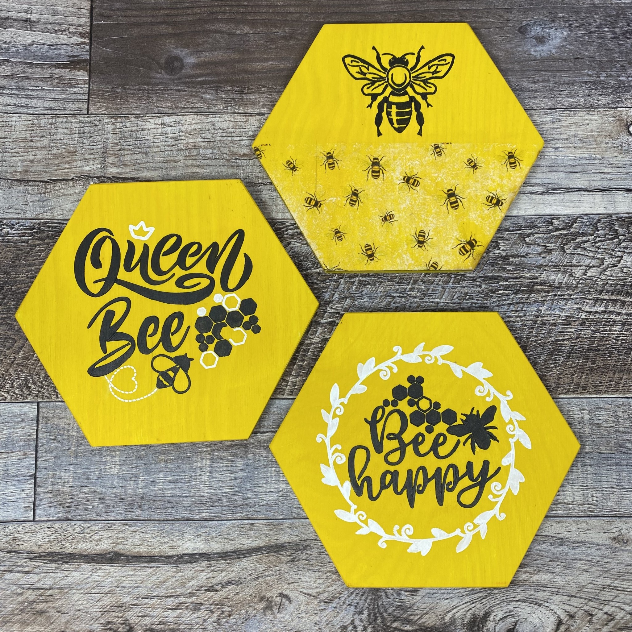 Tammy's Honeycomb Bee Signs - Backyard Birds Nature Shop