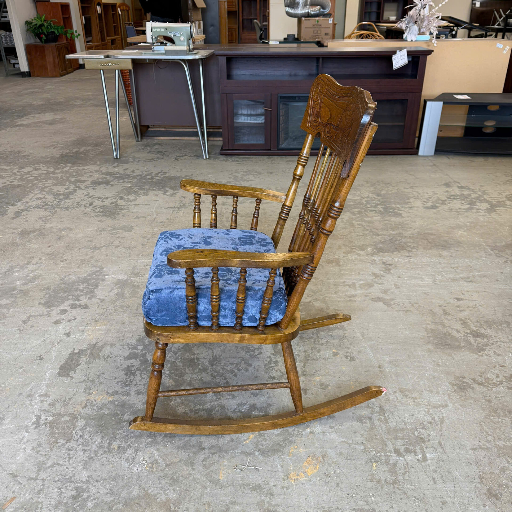 Wooden Vintage Rocking Chair - Habitat for Humanity ReStore - Thunder Bay