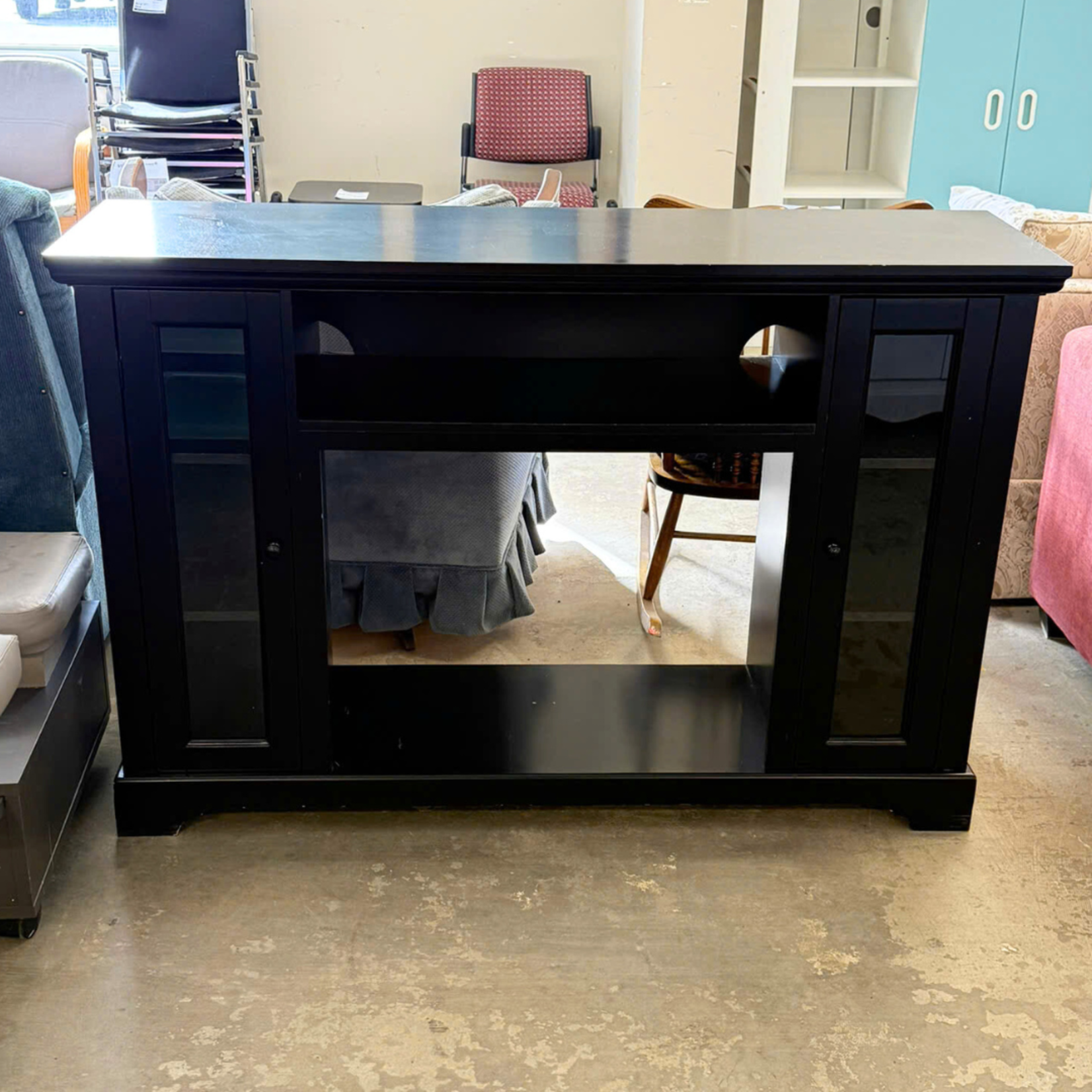 Black TV Stand w Cabinet - Habitat for Humanity ReStore - Thunder Bay