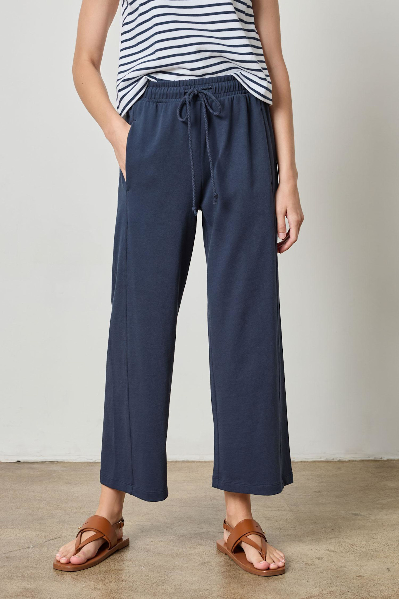Lilla P Seamed Wide Leg Pant - Ella Blu