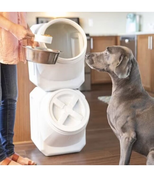 PETMATE - Vittles Vault feed container (Stackable) - Paddock Animal & Co