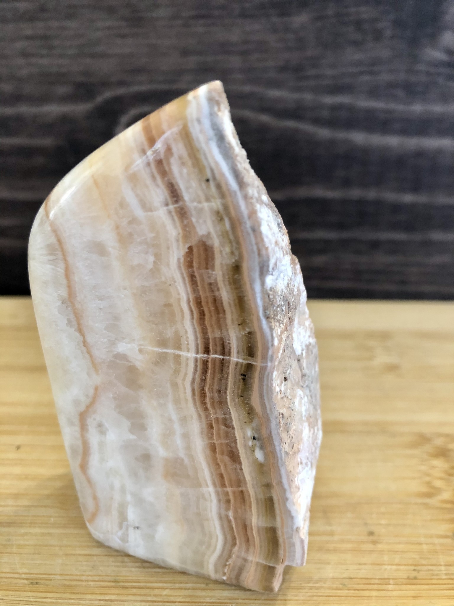 soft banded calcite polished - La Vie et Compagnie