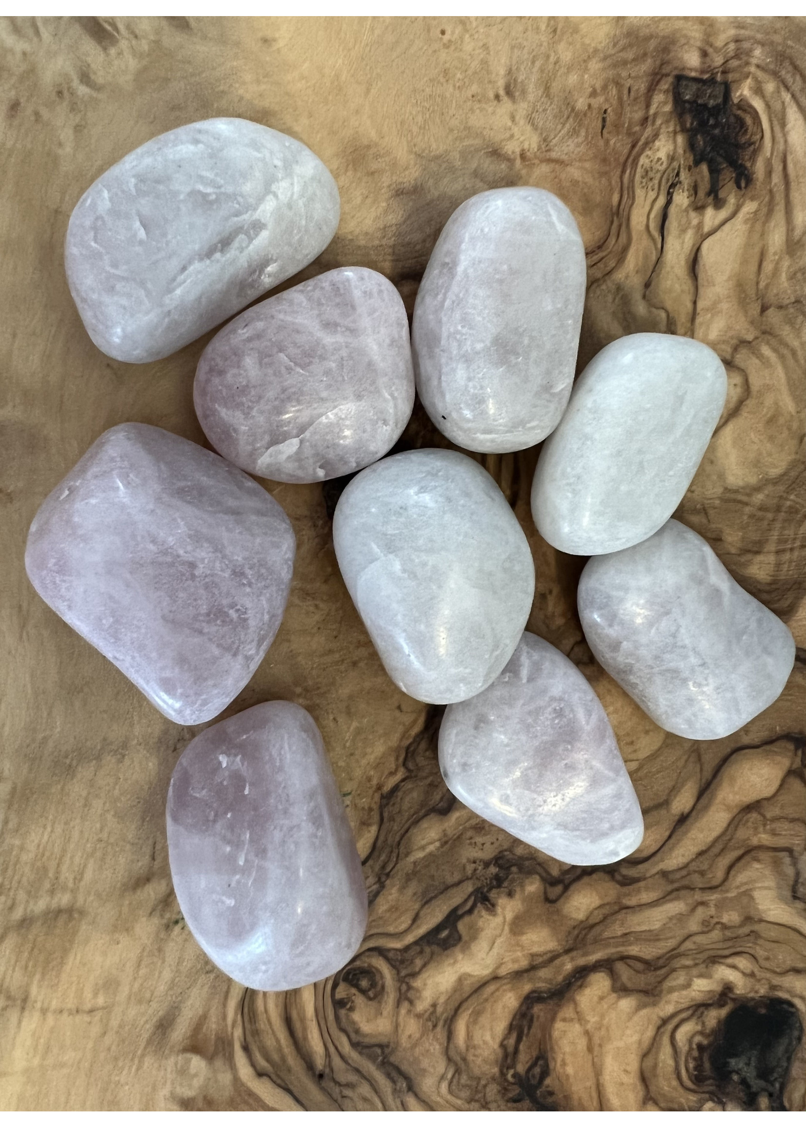 kunzite tumbled stone - La Vie et Compagnie