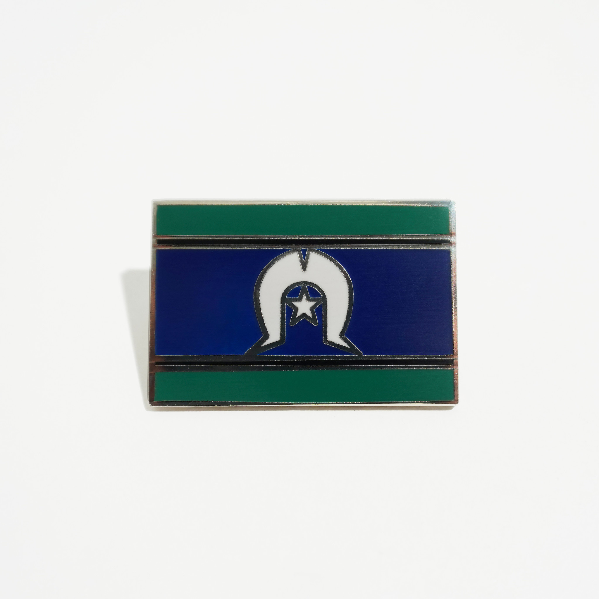 shopKHT Torres Strait Islander Flag Pin - Koorie Heritage Trust, Inc.