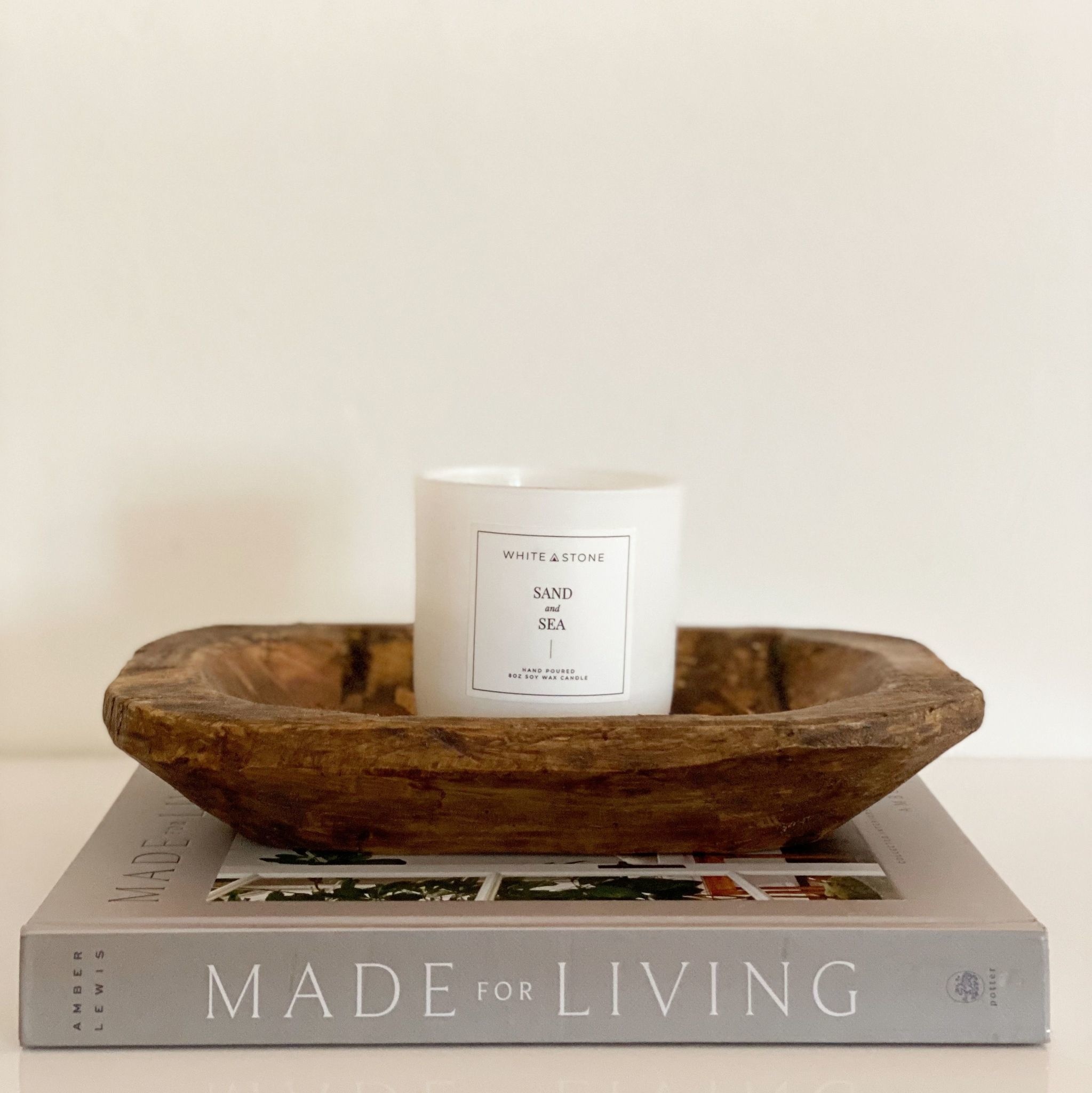 White Stone Candle Sand & Sea 14 oz - Saltwater House