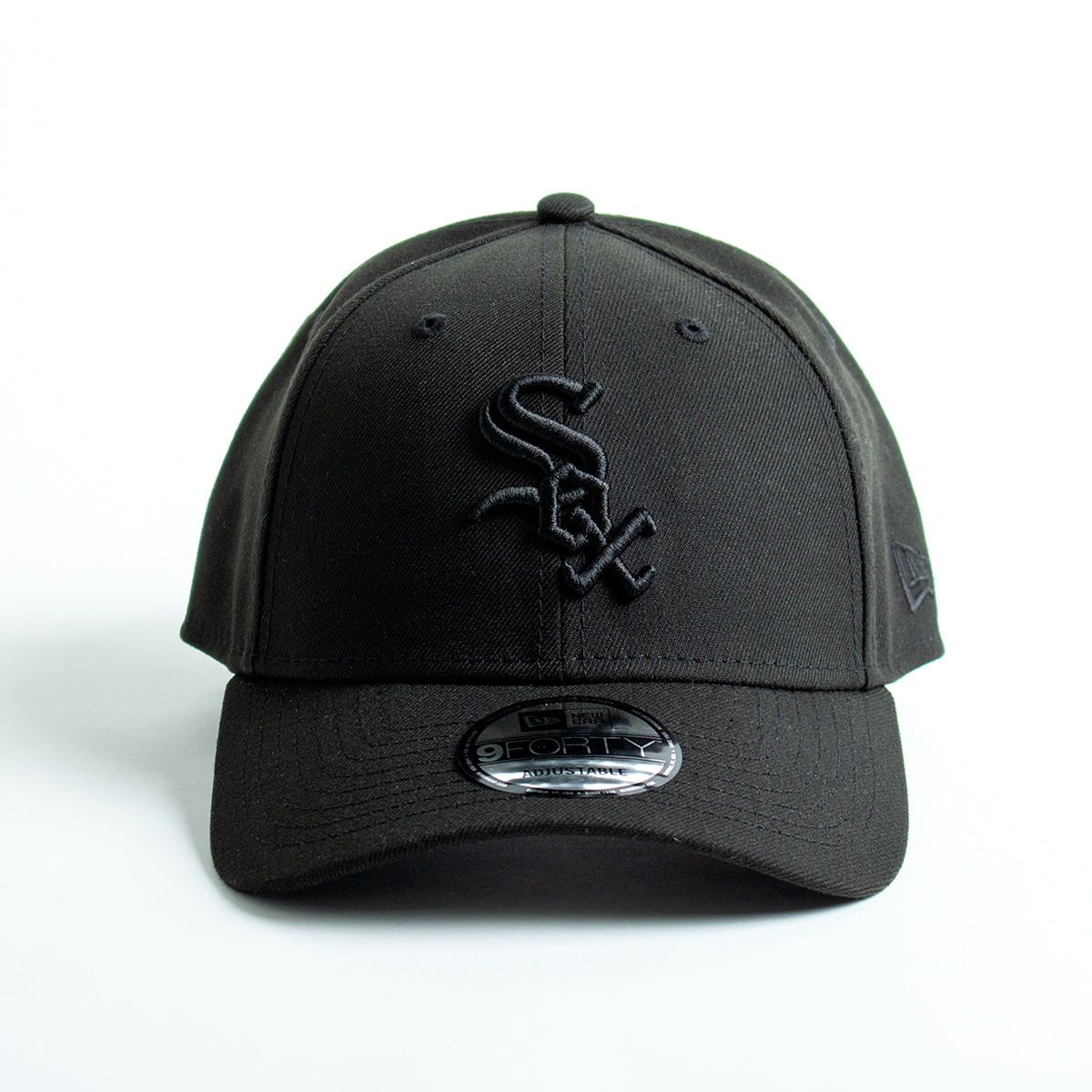 New Era : 940 Chi. White Sox Black Logo Cap - WLKN New Era : 940 Chi. White Sox Black Logo Cap - WLKN