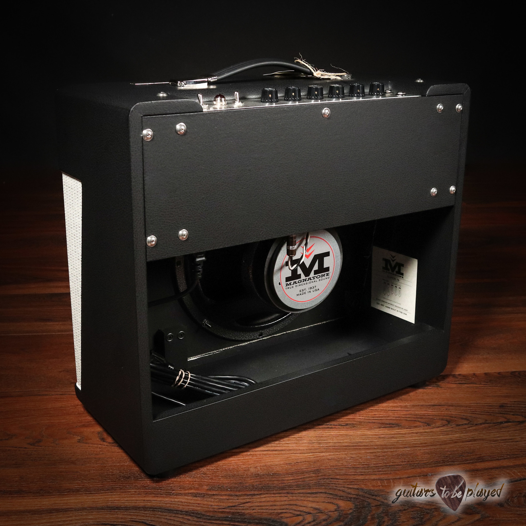 Magnatone Super Fifteen 15-Watt Tube 1x12” Combo Amp w/ Cover - Guitars ...