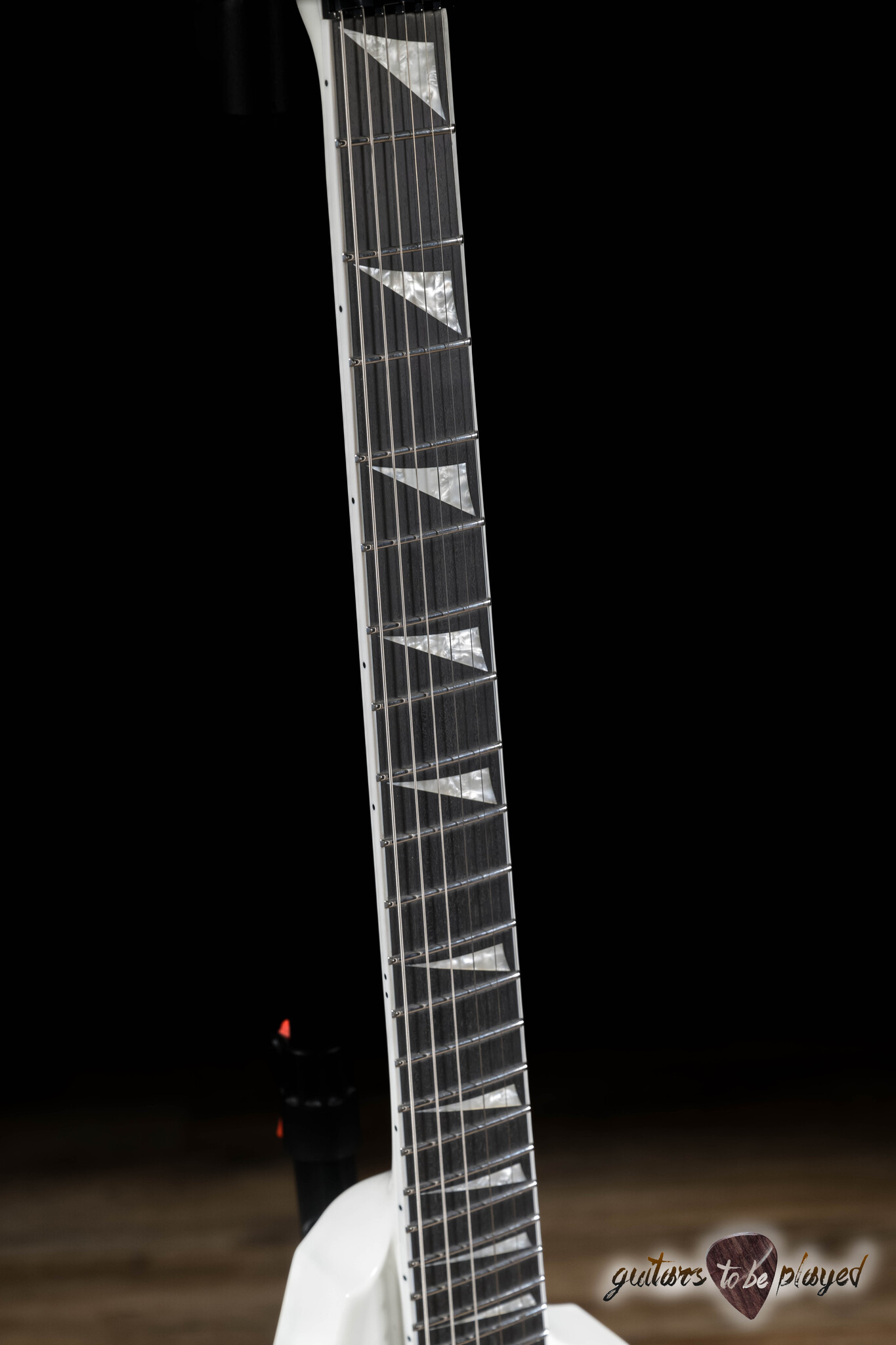 ESP E-II Arrow Floyd Rose EMG Guitar w/ Case – Snow White - Guitars To ...