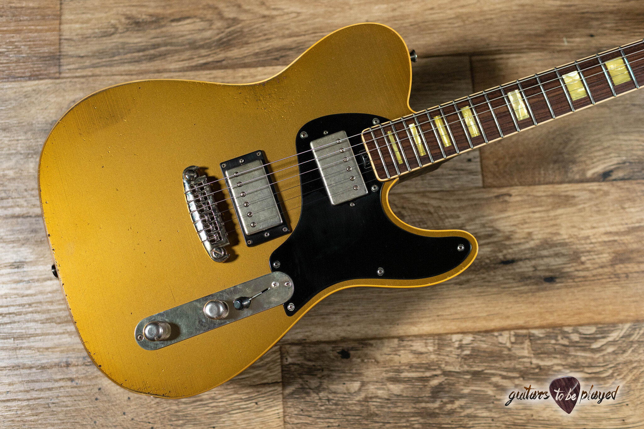 Shabat Lion JD Mahogany 24.75" Scale Guitar w/ Case – Gold Top - Guitars To Be Played