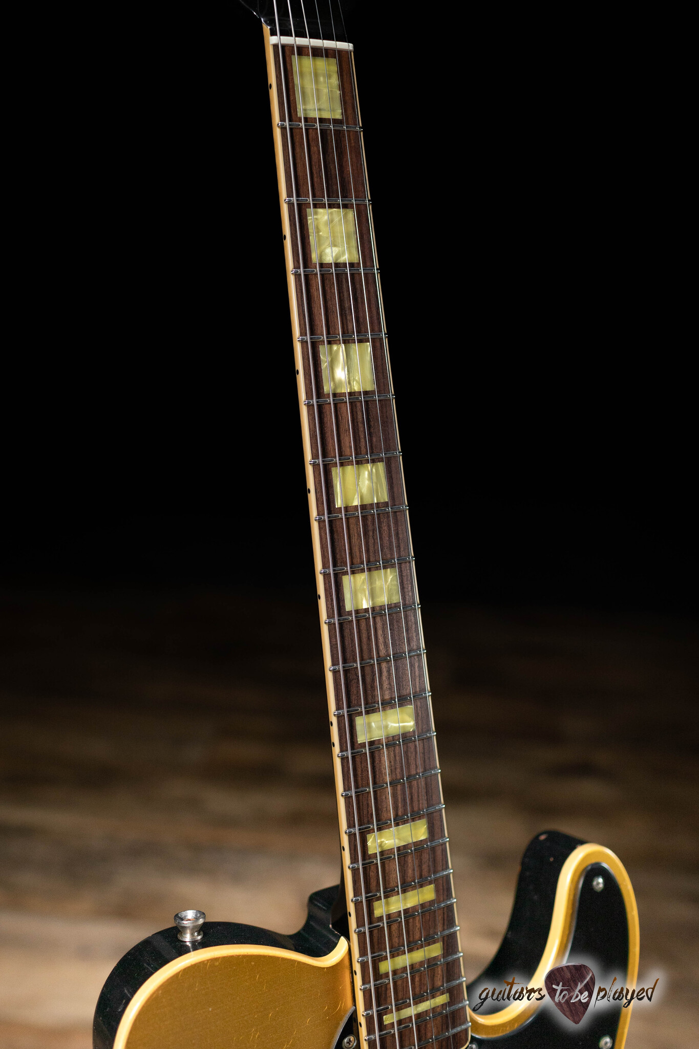 Shabat Lion JD Mahogany 24.75" Scale Guitar w/ Case – Gold Top - Guitars To Be Played