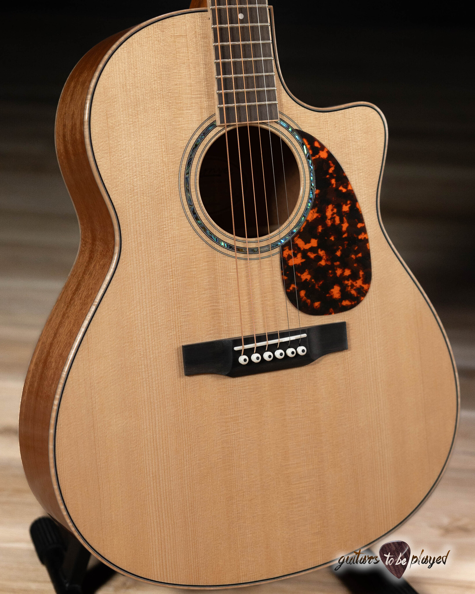 Larrivee LV-05 MH Spruce/Mahogany Cutaway Acoustic Guitar w/ Case ...