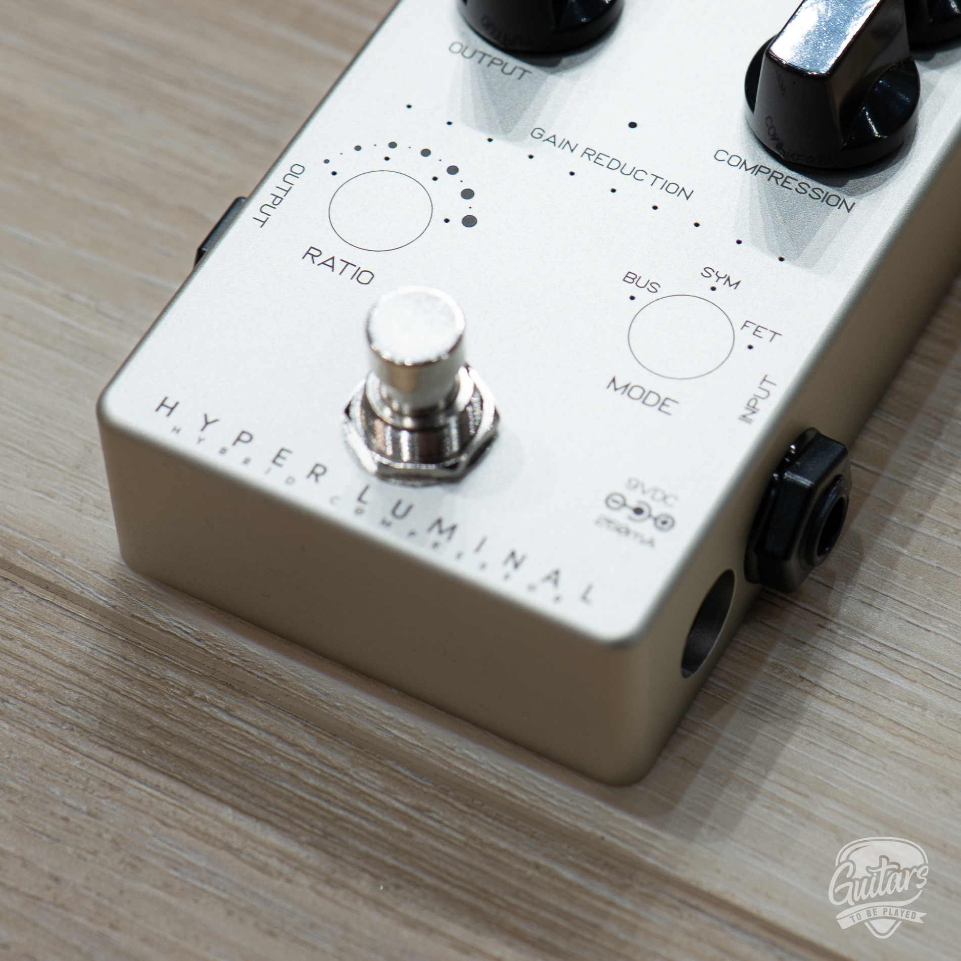 Darkglass Hyper Luminal Hybrid Compressor - Guitars To Be Played