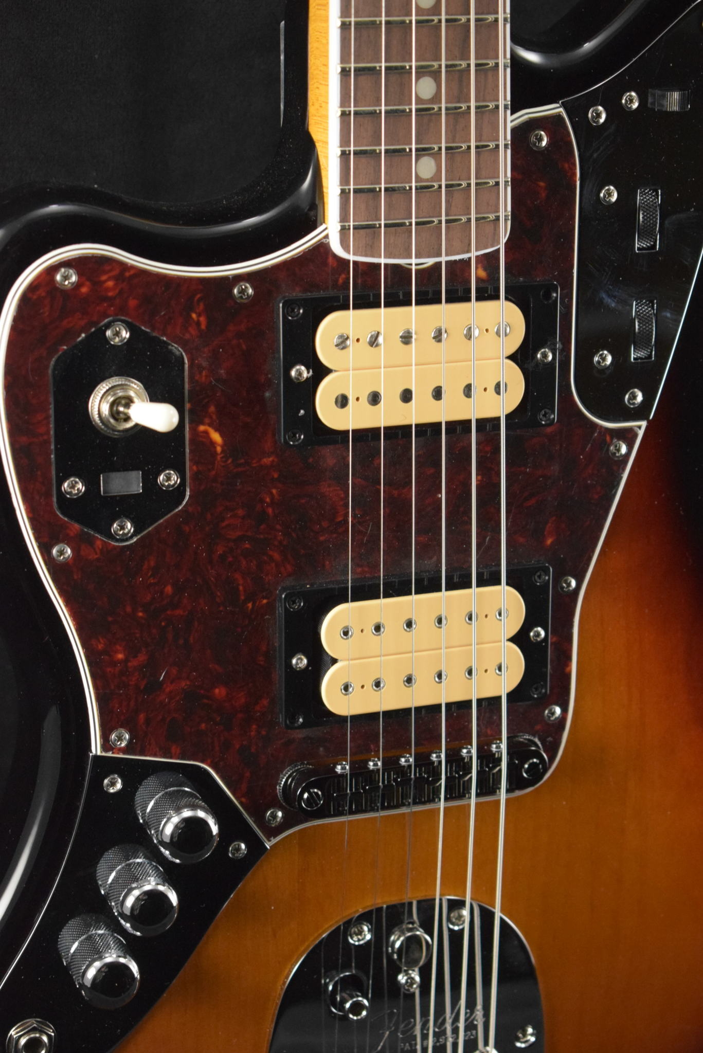 Fender Kurt Cobain Jaguar Left-Handed 3-Color Sunburst