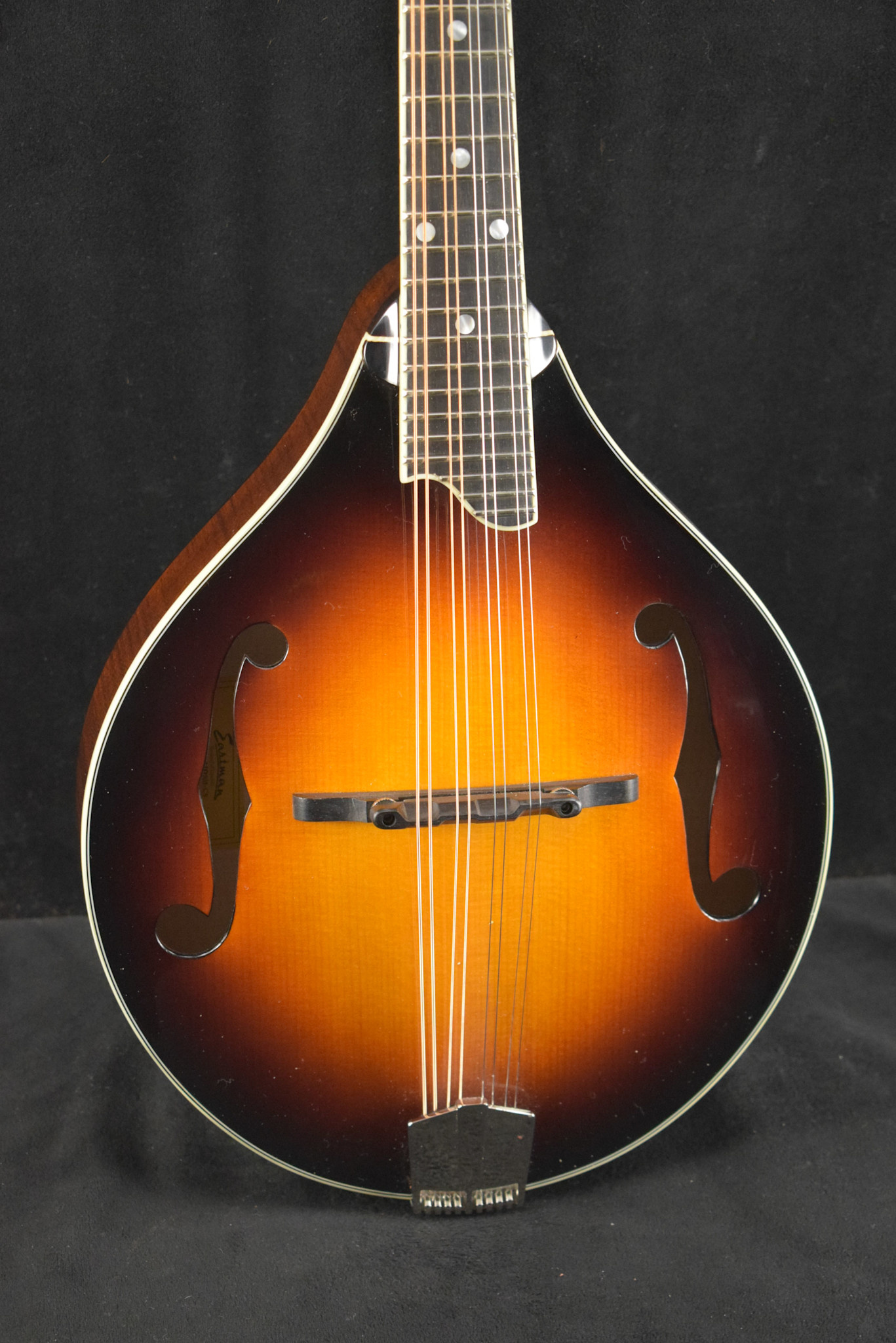 Eastman MD505-CS A-Style F-Hole Mandolin Classic Sunburst - Fuller's Guitar