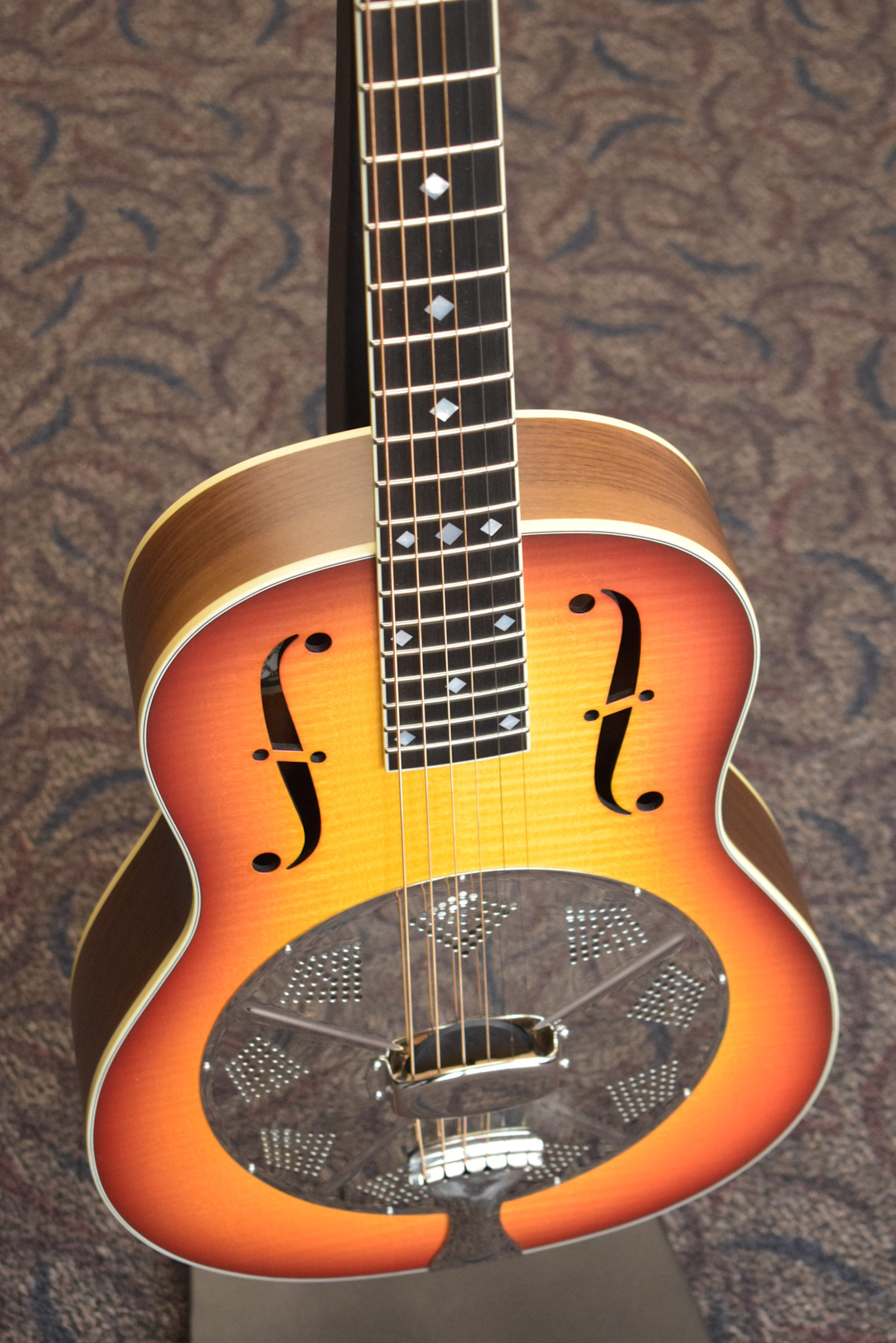 National Estralita Deluxe 12-Fret Sunburst - Fuller's Guitar