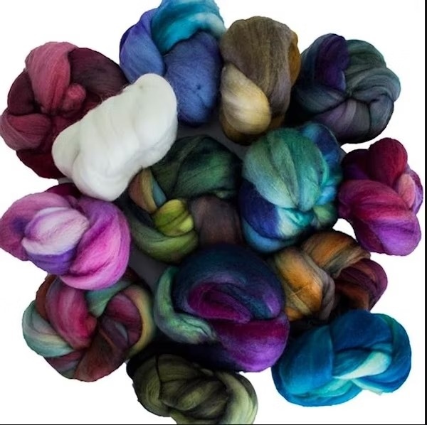 Cloud Tails Roving - Knit Knot & Natter