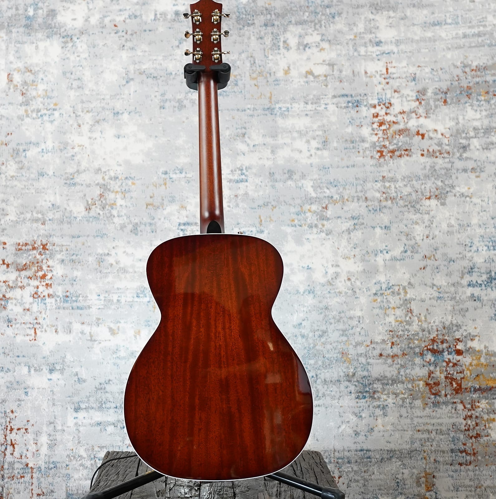 Godin Fairmount CH Natural HG EQ +Tric Case - Roosters Acoustics