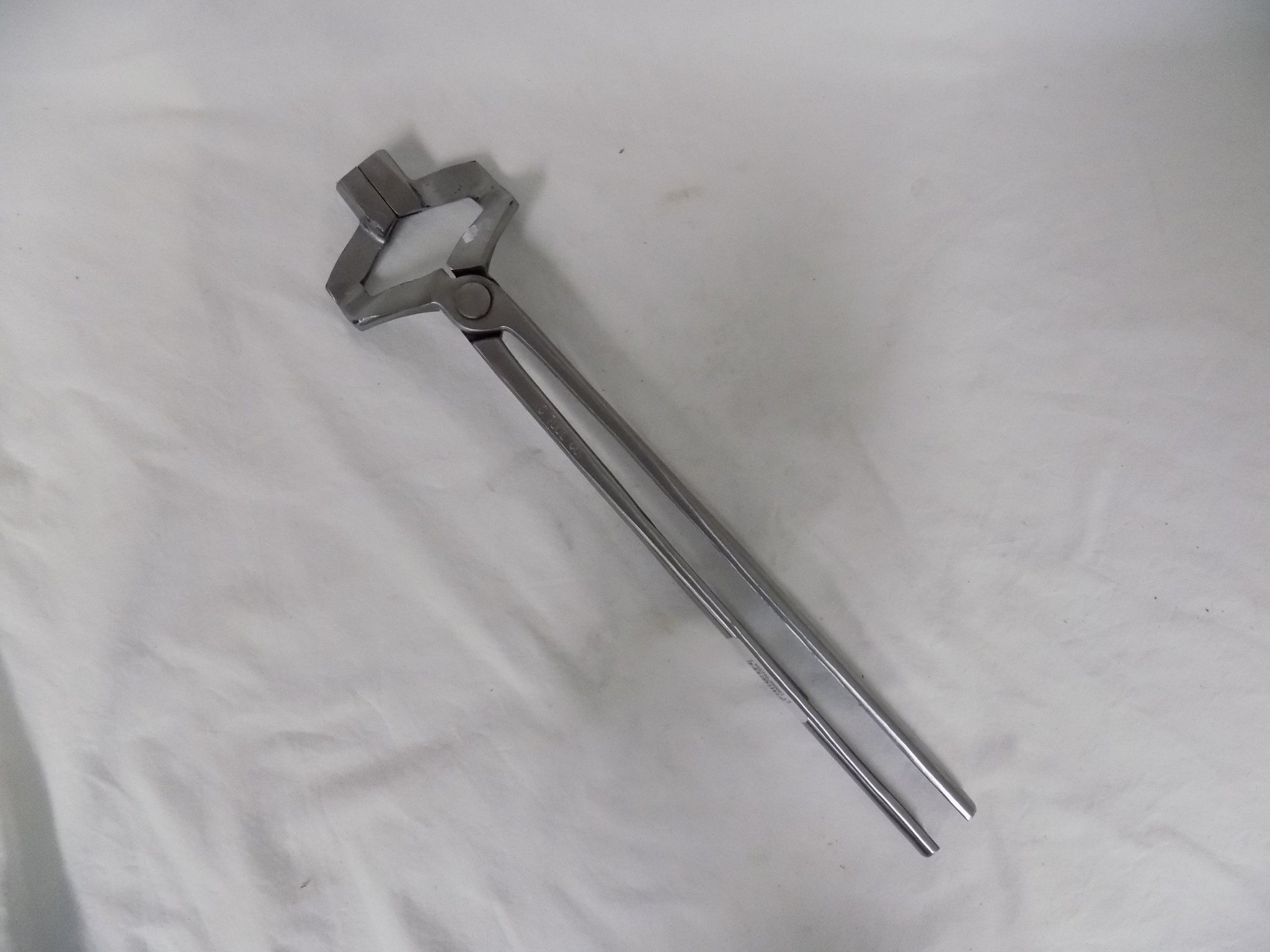 NC NC 1'' Gooseneck Tong - Farriers Depot