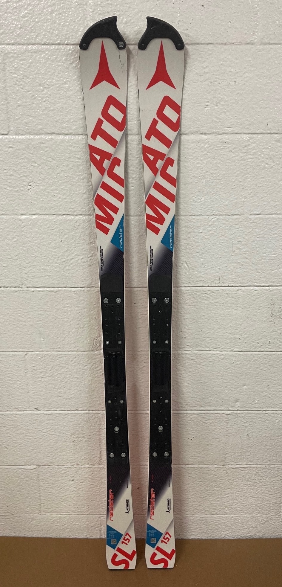 ATOMIC SKIS REDSTER WC SL WOODCORE TI R12.7M 157CM AA0026150 USED - Foothills Ski Life