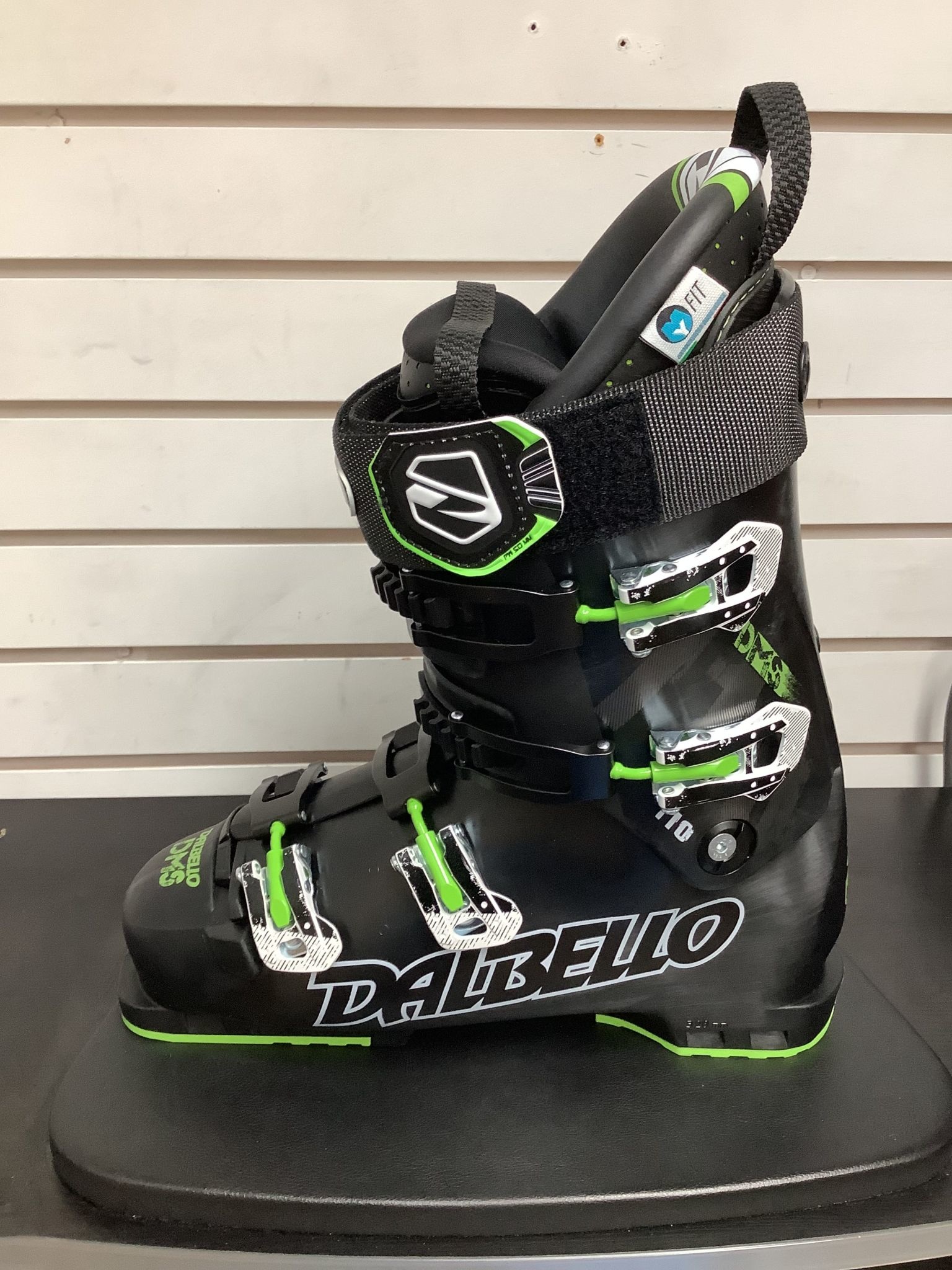 Dalbello DALBELLO DMS SKI BOOTS MV 110 - Dinardos Ski Hike Bike Shop Ottawa