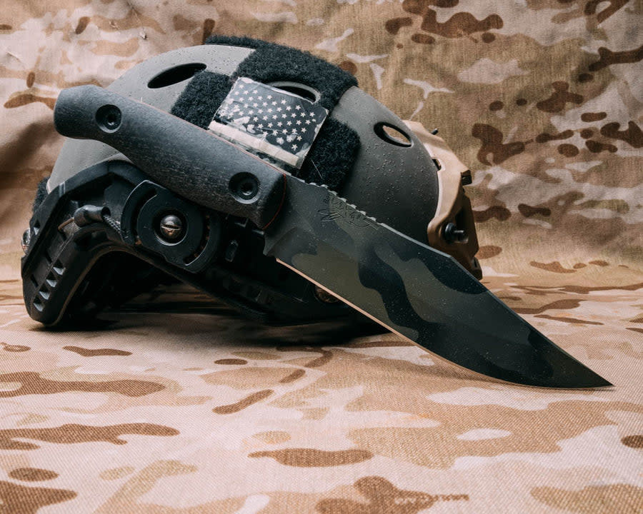Half Face Blades HFB024 S45VN & Burlap Micarta Camo Crow Scout - Quinn ...