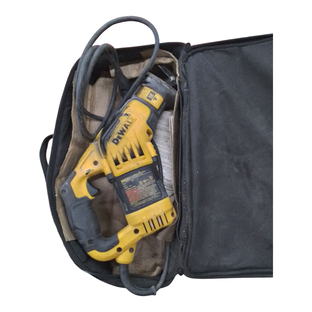 45106 DeWalt DWE357 Reciprocating Saw with Soft Case - Bud's Warehouse