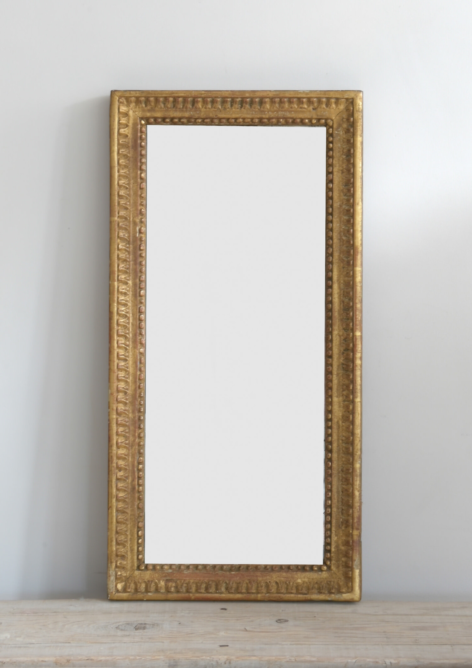Gilt mirror store